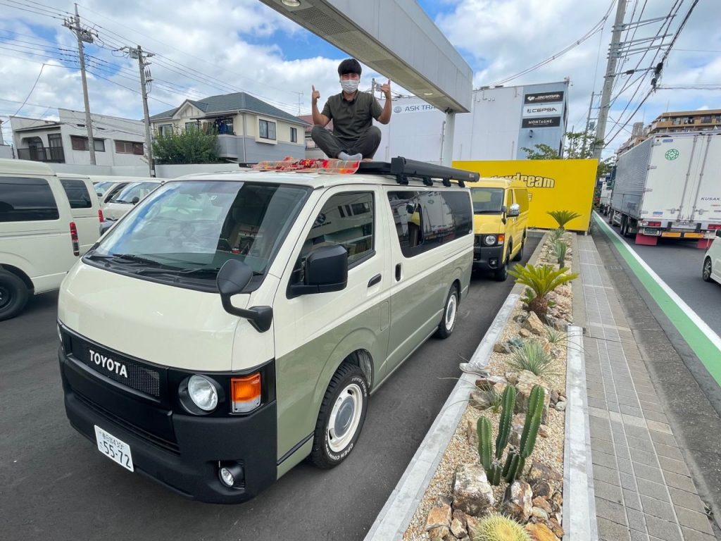 ランクル、ハイエース、USトヨタ専門店：フレックス・ドリーム 店舗ブログサイト｜ » flexdreamハイエース三郷店 三郷店に新たなシンボルが完成いたしました！flexdream blog